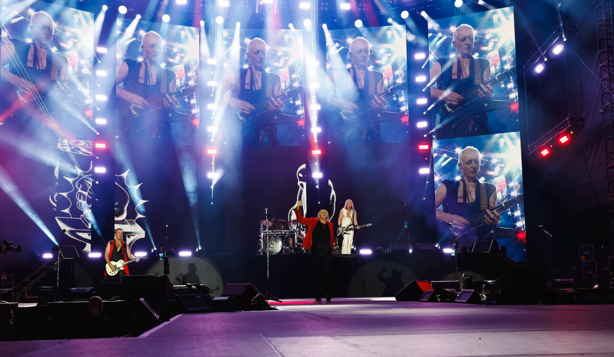 Rick Savage: Home-Fueled with Def Leppard - Bass Magazine