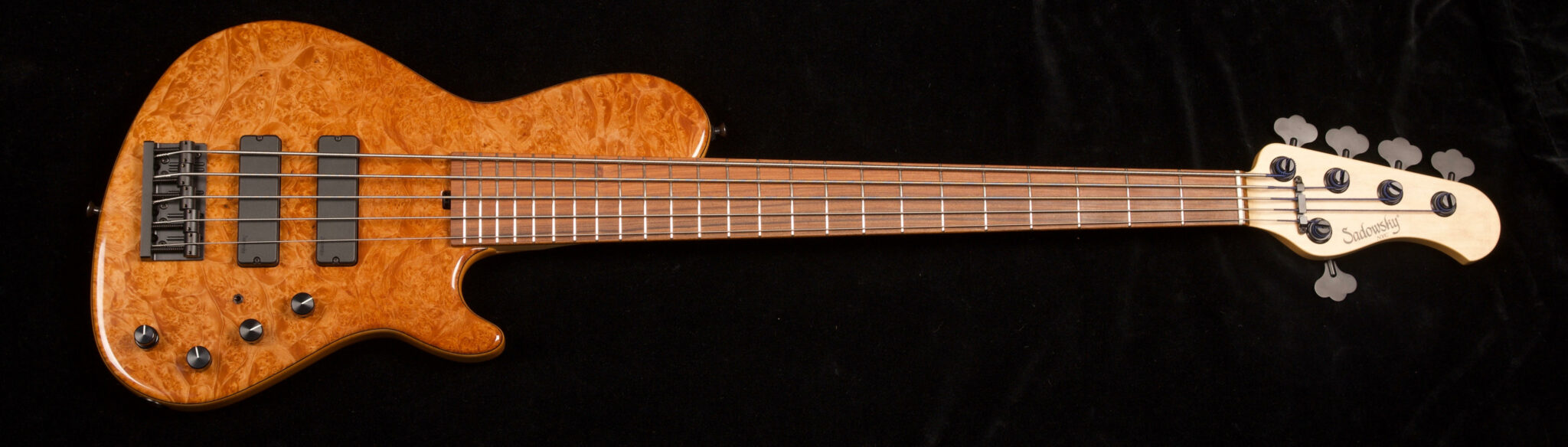 Review: Sadowsky Spruce Core Single Cut - Bass Magazine