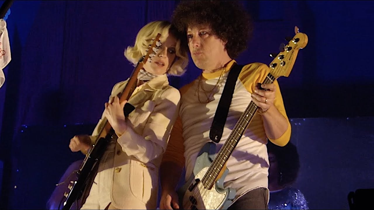 St. Vincent Announces New Album Featuring Justin Meldal-Johnsen on Bass ...
